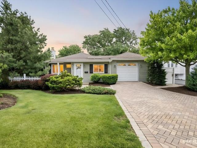 117 S Westmore Meyers Rd, Lombard, IL 60148