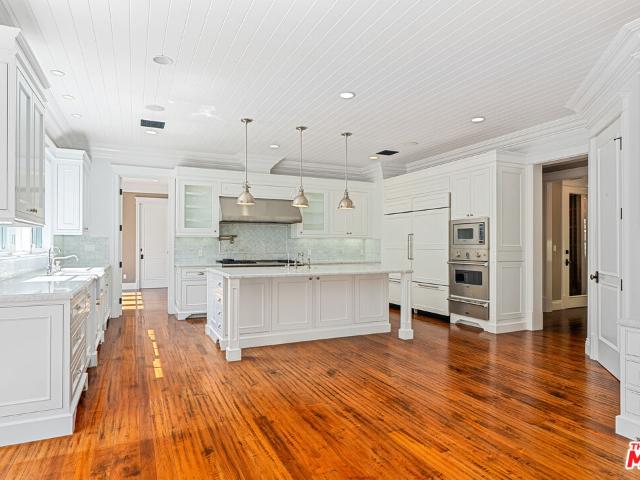 117 S Burlingame Ave, Los Angeles, CA 90049 | MLS #26657