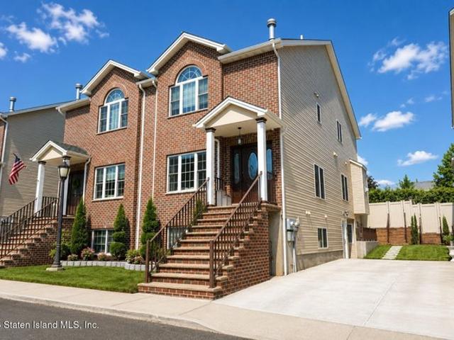 117 Santa Monica Ln, Staten Island, NY 10309