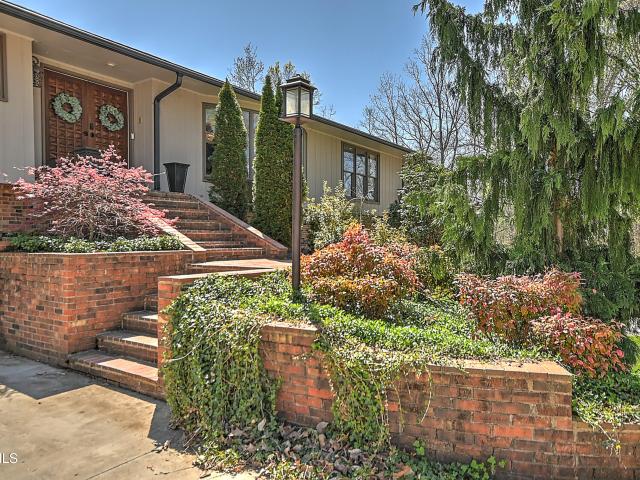 117 Skyline Drive
