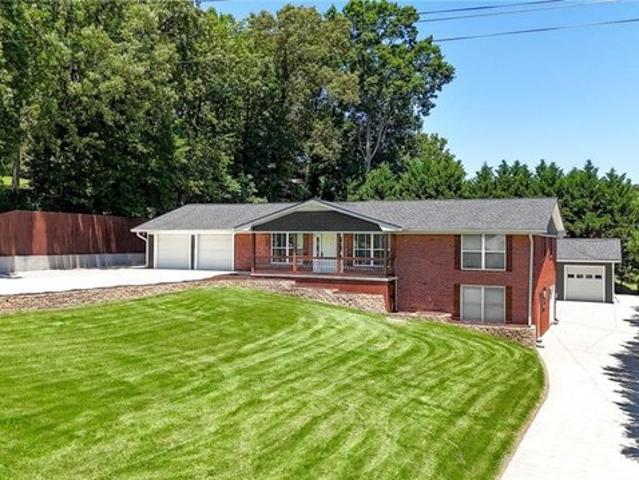 117 Stone Haven Dr, Calhoun, GA 30701