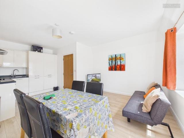 117 Park Road, Peterborough, PE1 2TZ