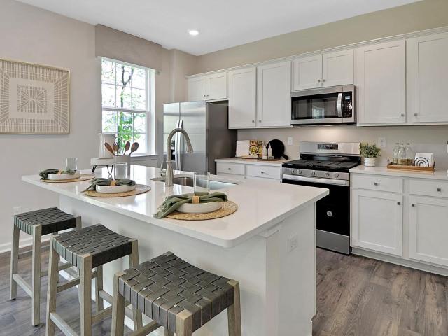 117 Pear Rdg Dr, Harrisburg, PA 17111 | MLS #PADA2059