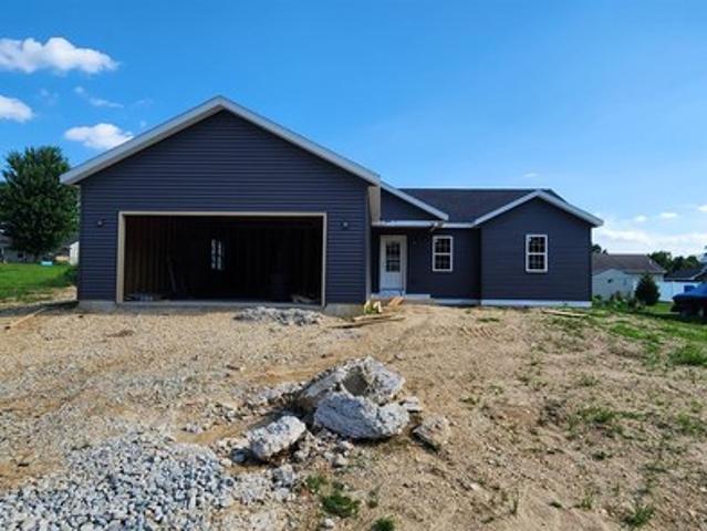 117 Pine Tree Ln, Darien, WI 53114