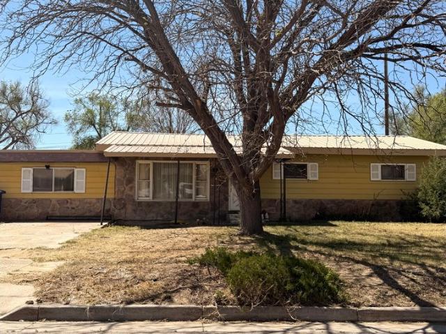 117 Pine St, Log Lane Village, CO 80705 | MLS #1057 | Compass