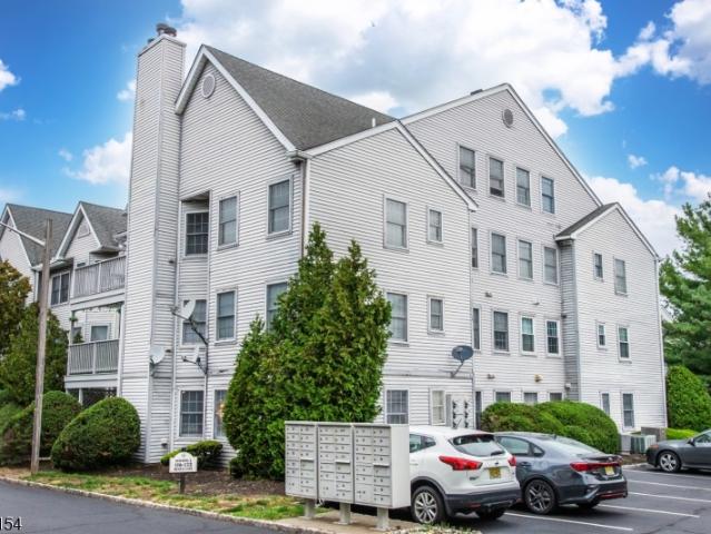 117 Quartz Ln, Unit 117, Paterson, NJ 07501 | MLS #4018 | Compass