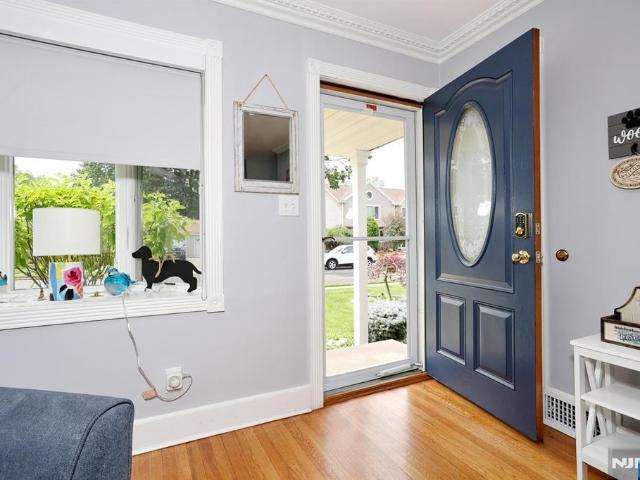 117 Roxbury Road