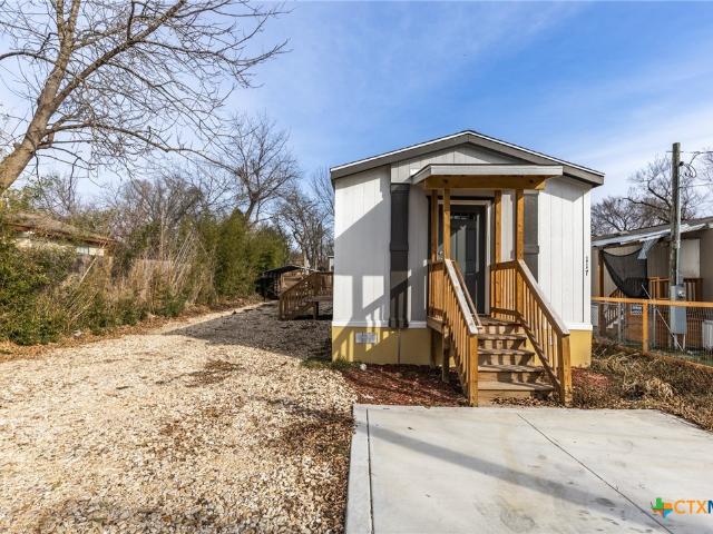 117 Royal St, Taylor, TX 76574 | MLS #603405