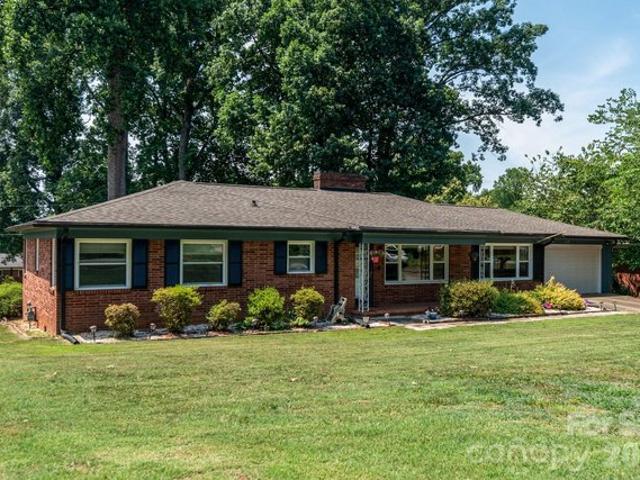 117 Rockwood Ln, Statesville, NC 28677