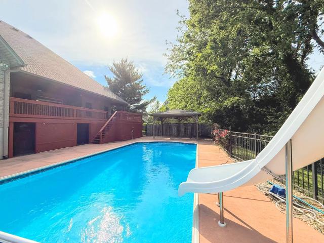 117 Regency Court