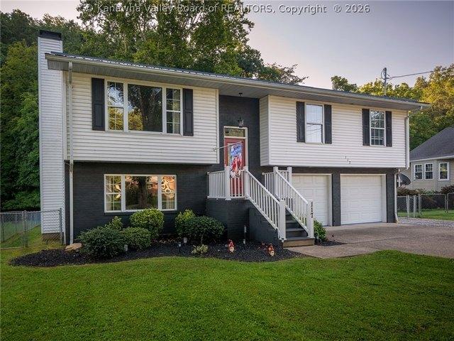 117 Riverview Dr, Saint Albans, WV 25177