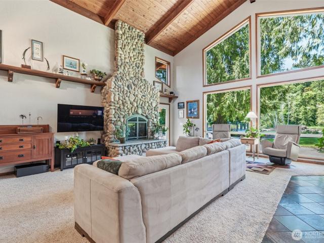 117 River Lane