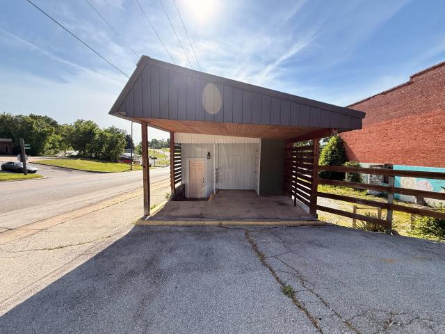 117 W 60 Highway