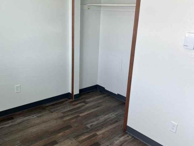 117 W 3rd St Center 2 Bedroom Apartment for Rent at 117 3rd St, Center, ND 58530