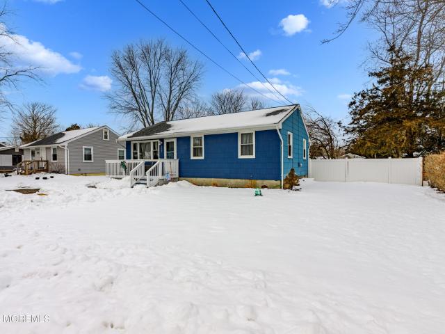117 W Arverne Avenue