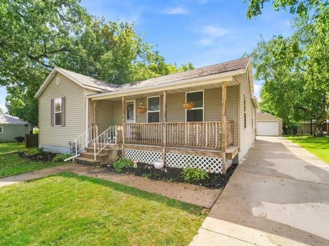 117 W Custer Ave, Oshkosh, WI 54901