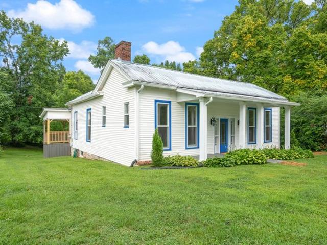 117 W End Ave, Centerville, TN 37033