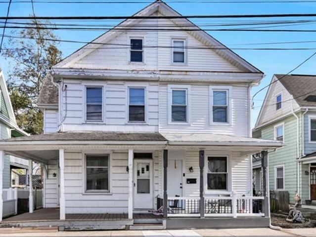 117 W Ferdinand St, Manheim, PA 17545