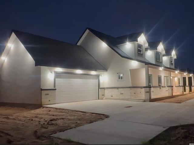 117 W Short Meadow Dr, Lytle, TX 78052