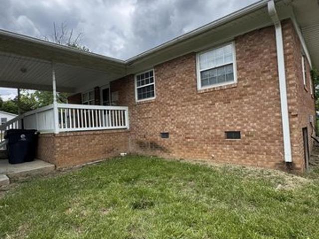 117 Ward Ave, Oxford, NC 27565