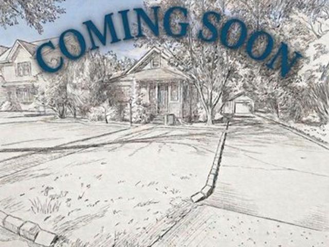 117 West Ave, Hicksville, NY 11801