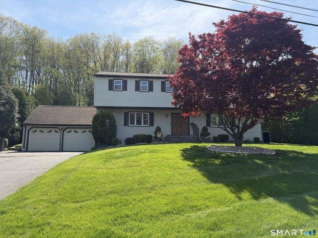 117 Whispering Hill Rd, Watertown, CT 06795