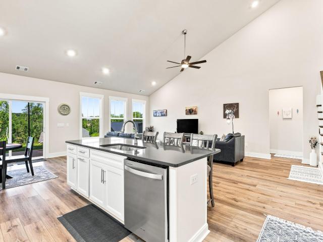 117 Whitman Way