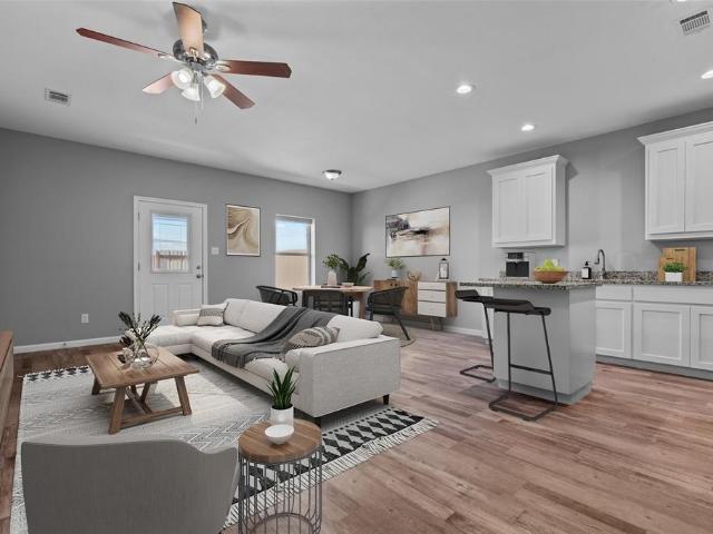 117 Winners Cir, Unit 111, Weatherford, TX 76087 | MLS #21150