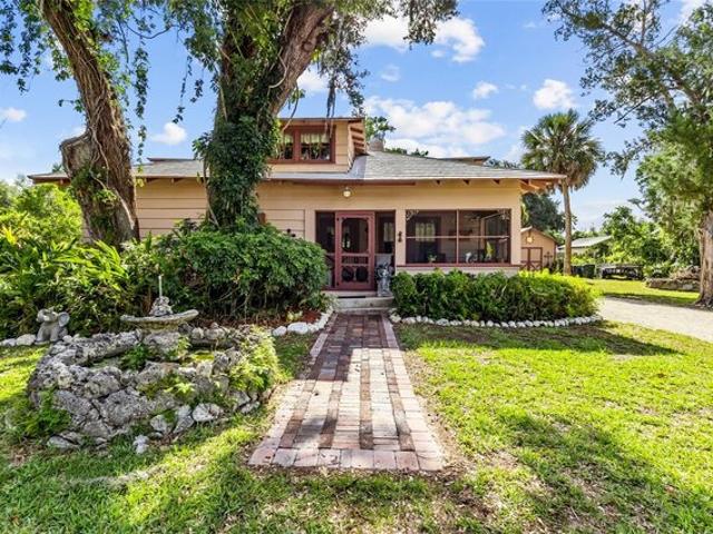 117 Tucker Ave, Sarasota, FL 34232
