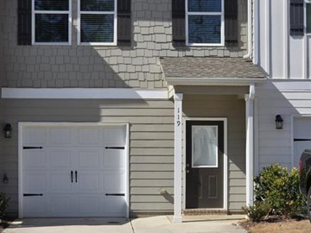 117 Village Green Dr NW, Adairsville, GA 30103