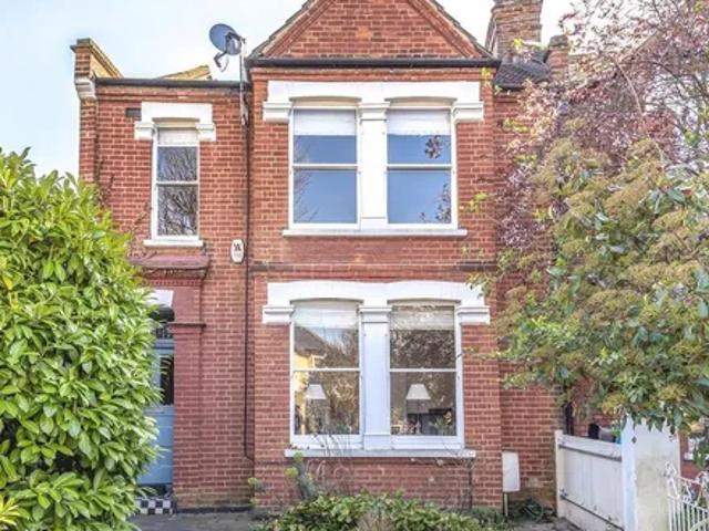 117B Sheen Lane, London, SW14 8AE, United Kingdom | 4 bed house for rent #140658445 | Rentberry