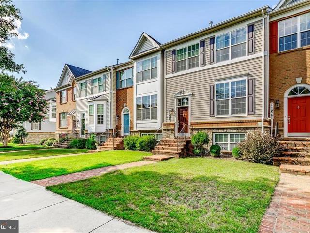 11843 Skylark Rd, Clarksburg, MD 20871 | MLS #MDMC2224 | Compass
