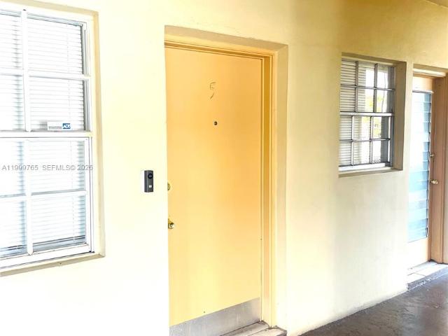 11840 NE 19th Dr, Unit 5, North Miami, FL 33181 | MLS #A11999 | Compass