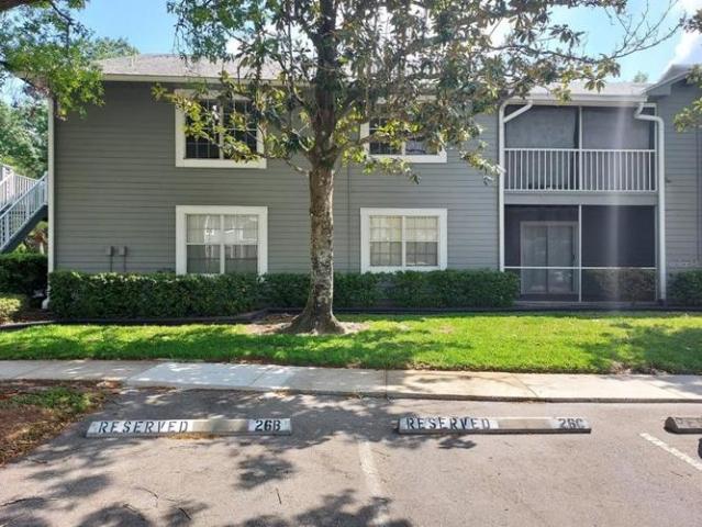 11841 Skylake Pl #A, Temple Terrace, FL 33617