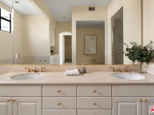 11847 Gorham Ave, Unit 403, Los Angeles, CA 90049 | MLS #26844