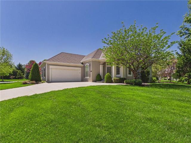 11844 S Hallet St, Olathe, KS 66062 | MLS #2615 | Compass