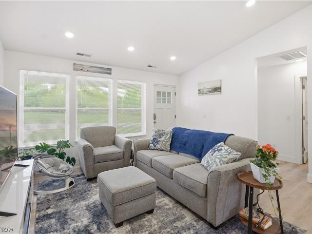 1184 Dillon Road