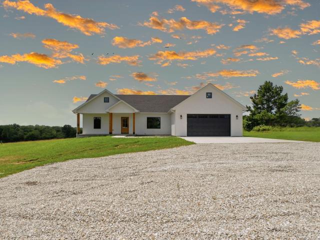 1184 E 418th Road