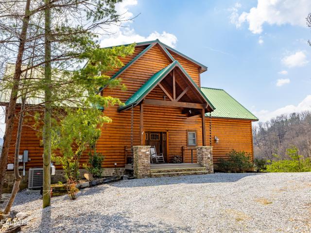 1184 Fawn Hollow Trail, Townsend, TN 37882 | MLS #1334