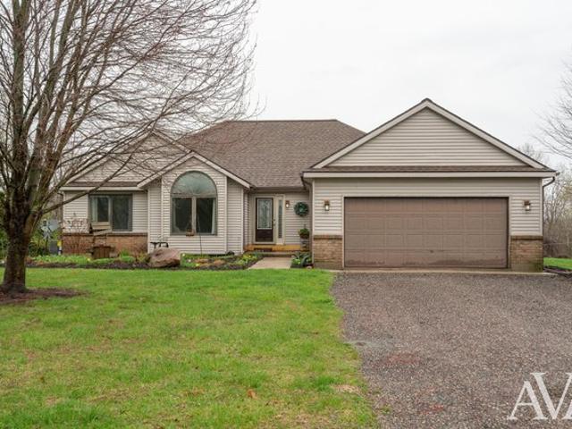 11855 Woodland Park Dr NE, Belding, MI 48809