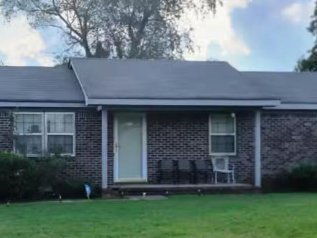 11855 COUNTY LINE RD, LEIGHTON, AL 35646 Single Family Residen.
