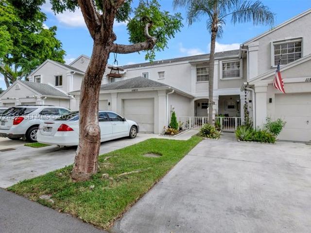 11855 SW 99th St, Miami, FL 33186