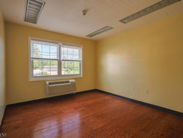 1185 Morris Ave B2 U201