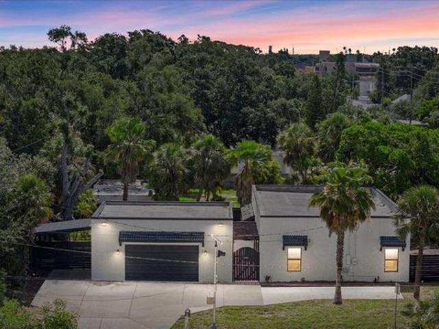 1185 S Shade Ave, Sarasota, FL 34237
