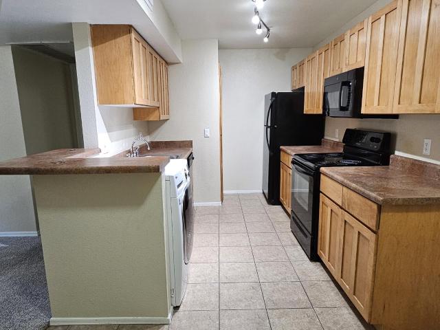1185 W University Avenue # 155