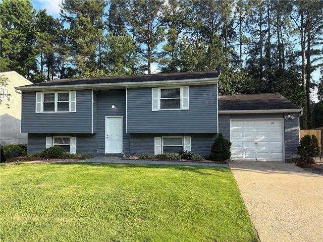 1185 Worthington Hills Dr, Roswell, GA 30076