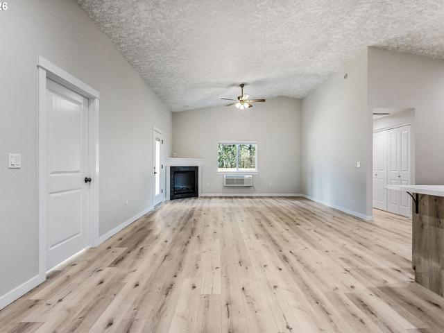 1185 37TH CT