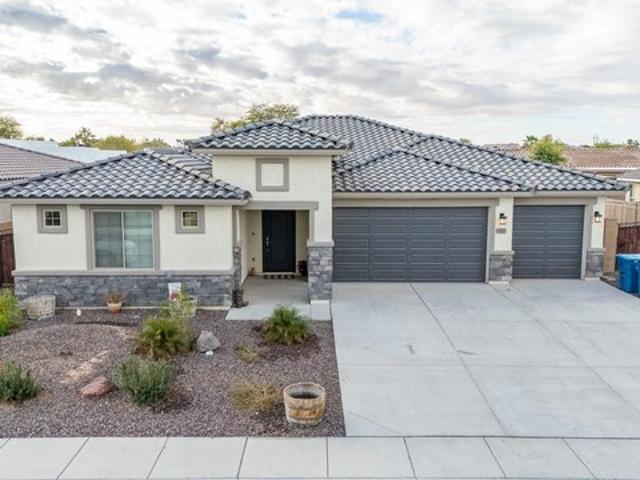 11863 E 26th St, Yuma, AZ 85367