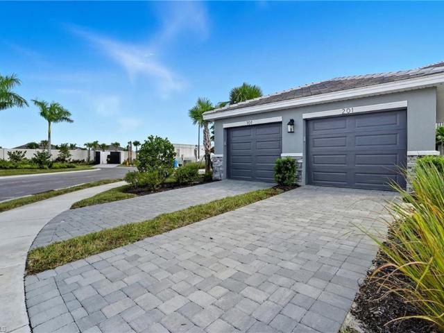 11861 Venetian Lagoon Dr, Fort Myers, FL 33913 | MLS #225072