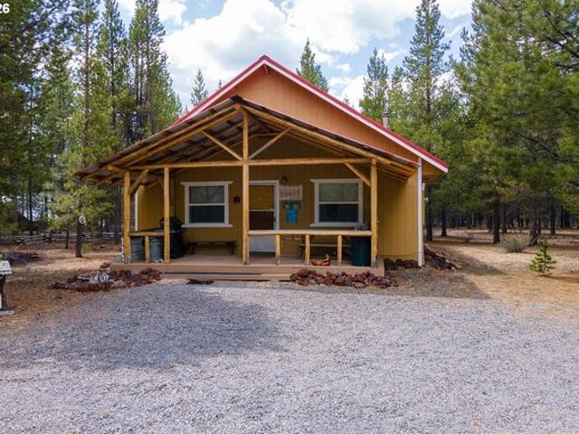 11861 Chinquapin Dr, Crescent Lake, OR 97733